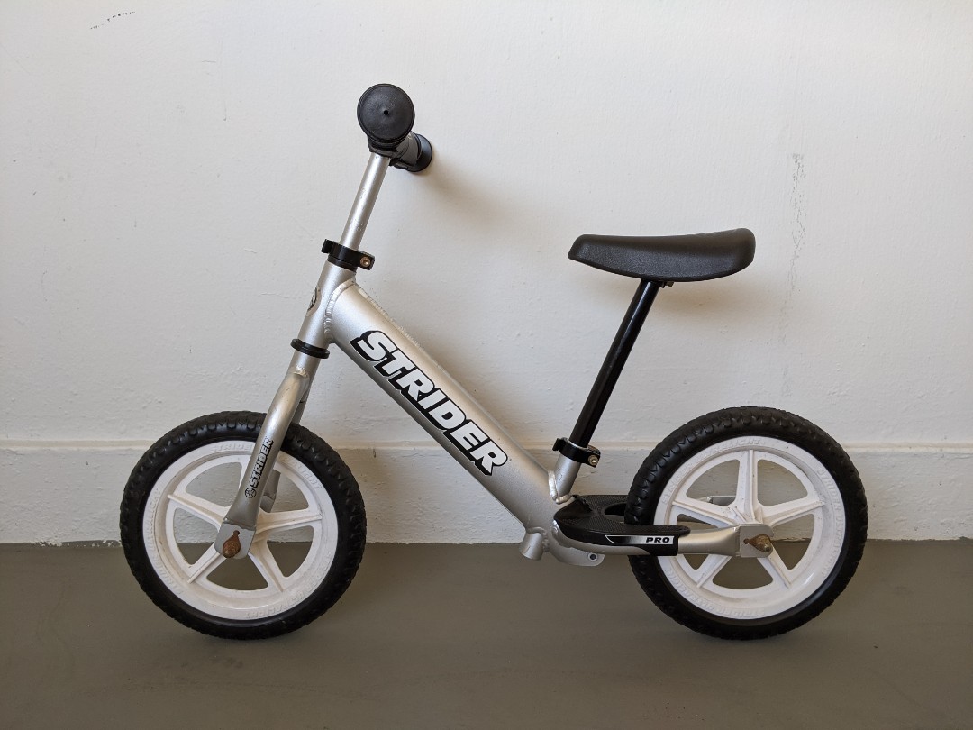 STRIDER 12 Pro Silver Balance Bike, Sports Equipment, Bicycles & Parts ...