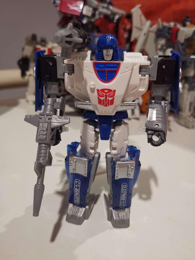 Transformers Siege Mirage Deluxe Complete, Hobbies & Toys, Collectibles ...