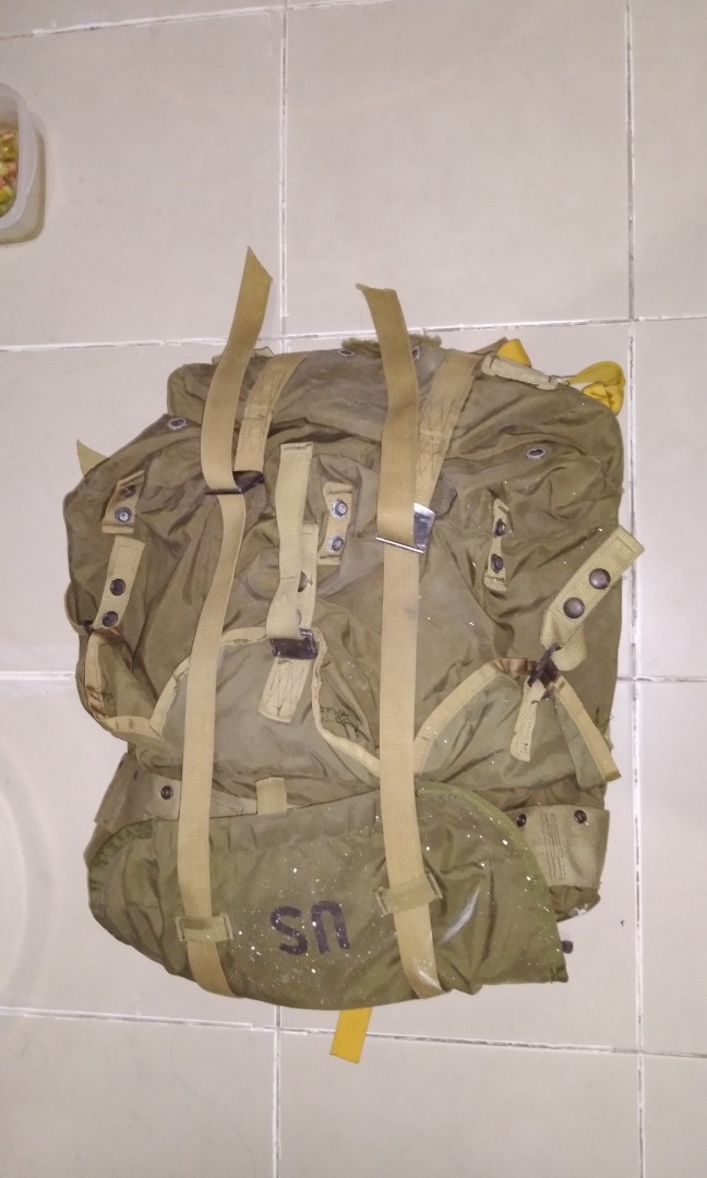 US Army Alice pack, Men's Fashion, Bags & Wallets, Backpacks on Carousell