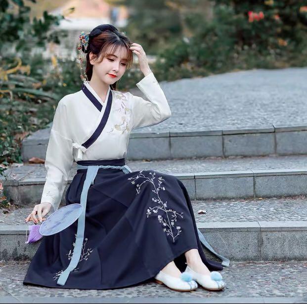 chinese hanfu dark blue, Women's Fashion, Dresses & Sets, Traditional ...