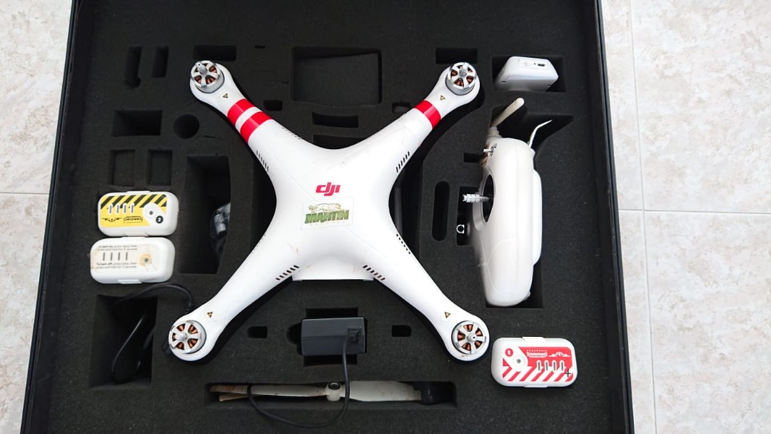 Dji phantom 2 vision plus, Photography, Drones on Carousell