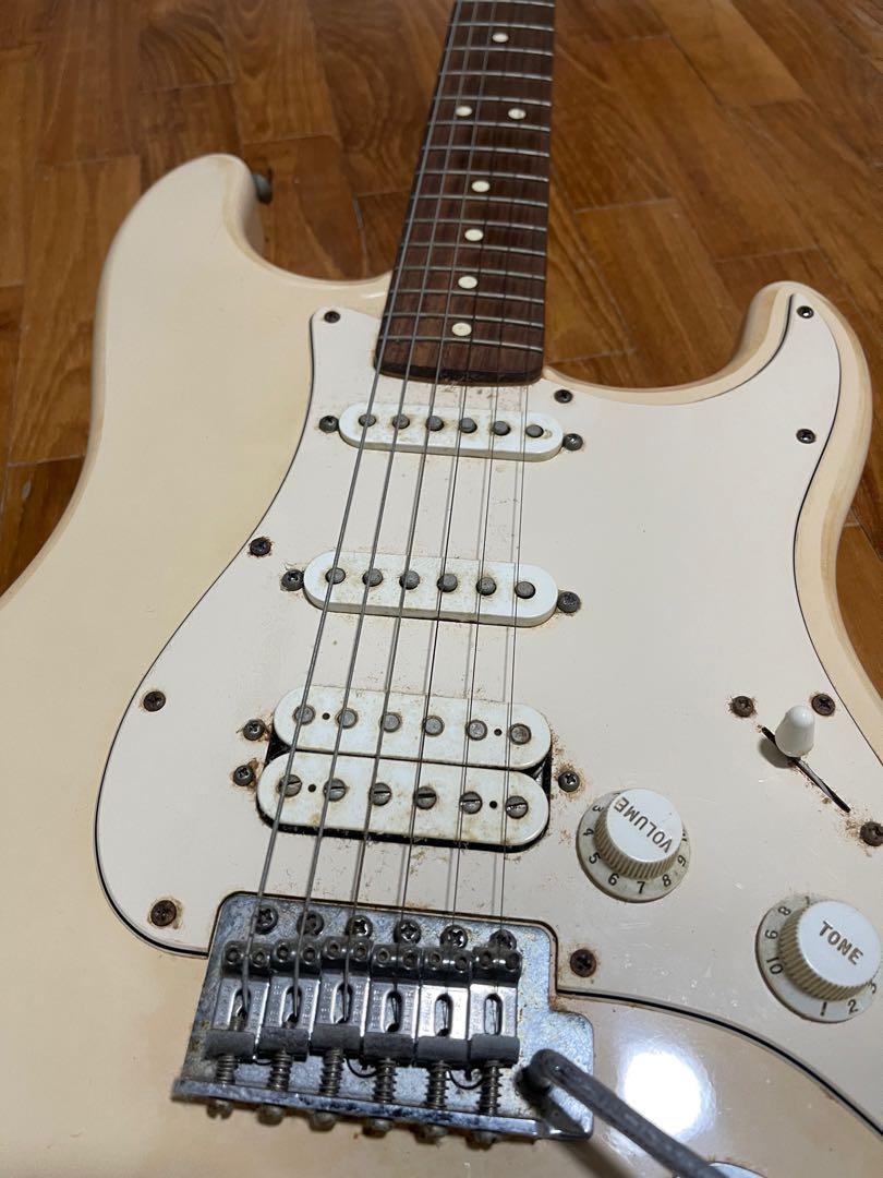 Fender cream white strat, Hobbies & Toys, Music & Media, Musical ...