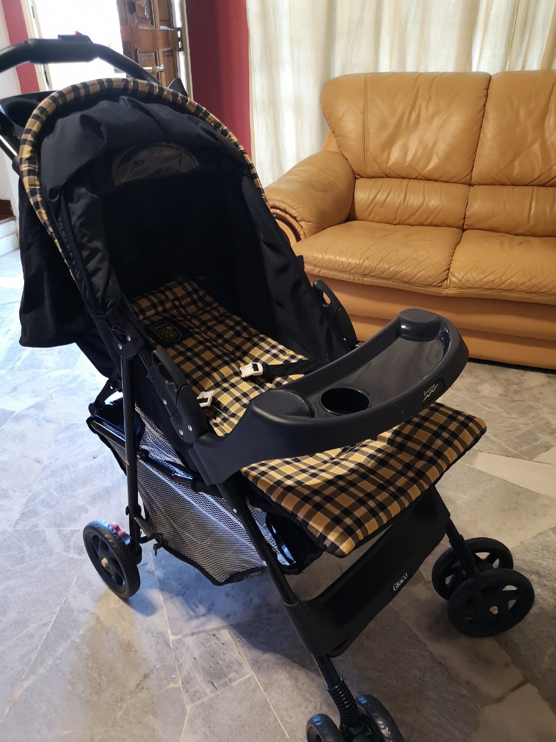 Graco Pram Stroller - Breeze, Babies & Kids, Going Out, Strollers on ...