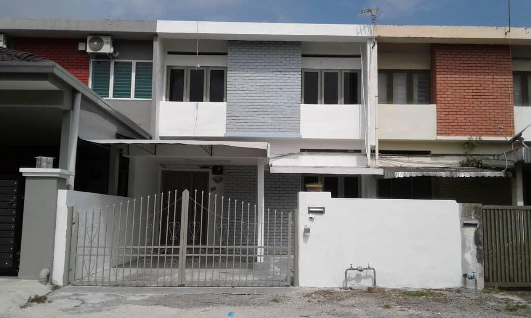 Rumah Double storey, Property, For Sale on Carousell