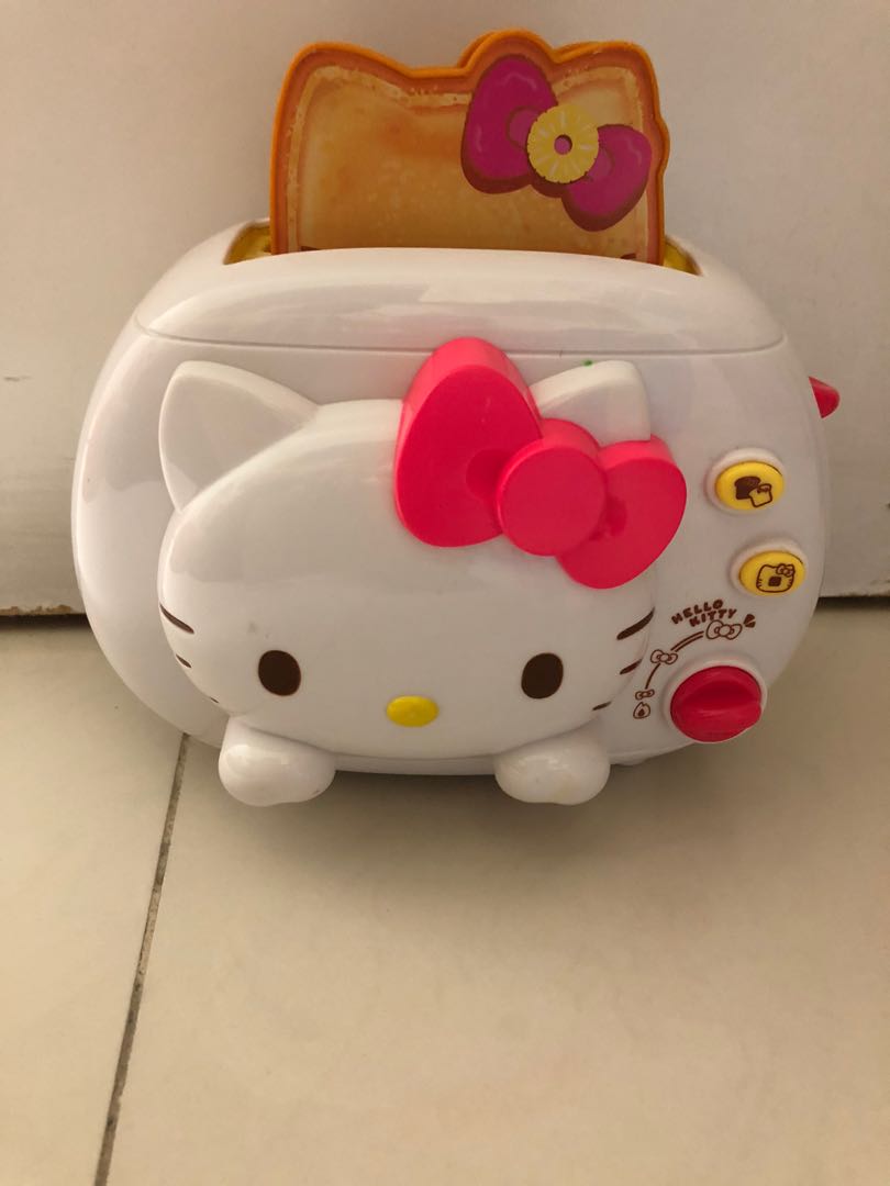 Small Hello Kitty bread toaster, Hobbies & Toys, Toys & Games on Carousell