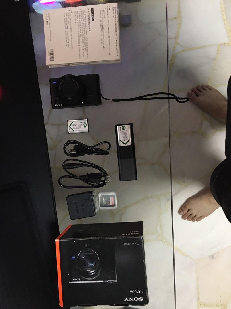 Sony rx100 vi mark 4 mk4, Photography, Cameras on Carousell