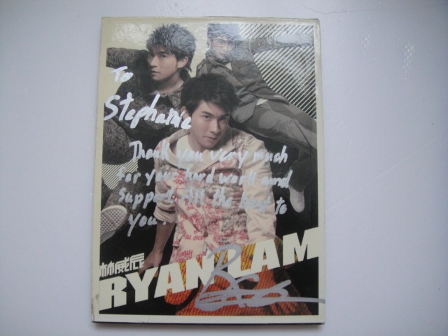林威辰 - Ryan Lam CD (AVCD) (附紙外盒 及 歌詞) (親筆簽名), 音樂樂器 & 配件, CD's, DVD's, & Other Media - Carousell