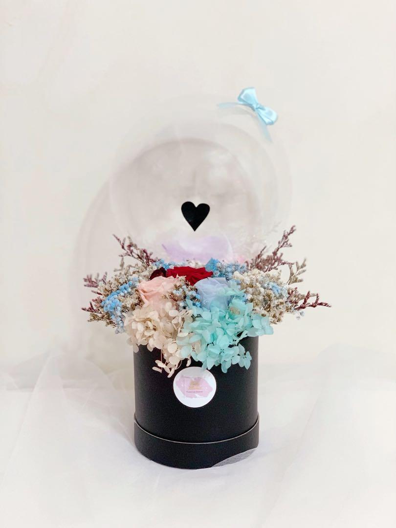 Money pulling bloom box/ Money bouquet/ Hot air balloon bloom box ...
