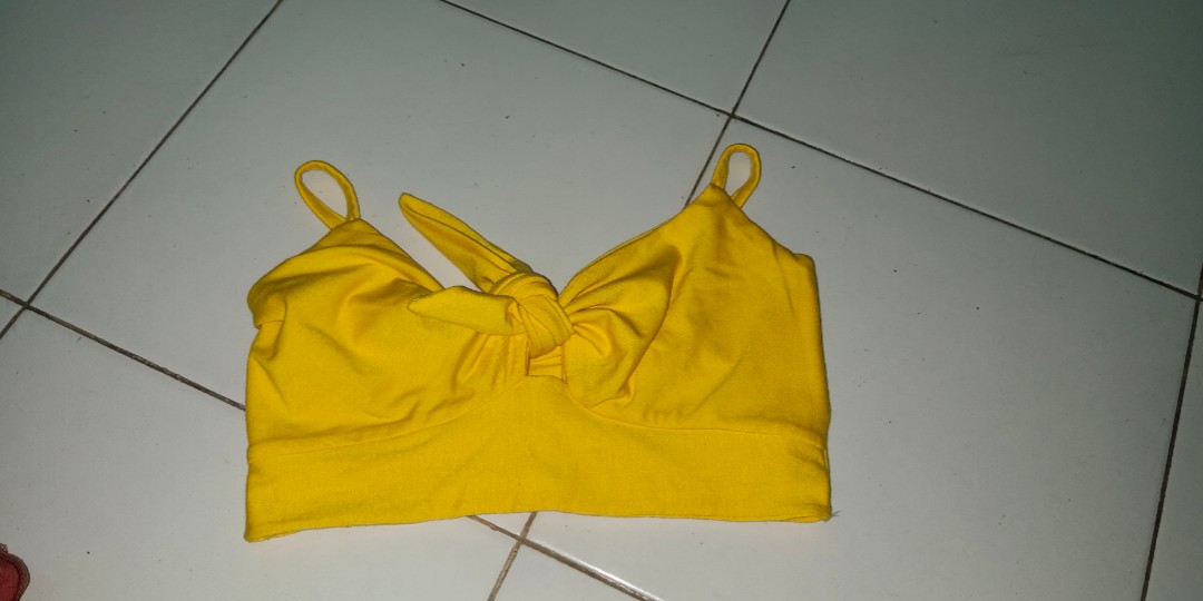 Take all crop dan Tangtop yellow, Fesyen Wanita, Pakaian Wanita, Atasan ...