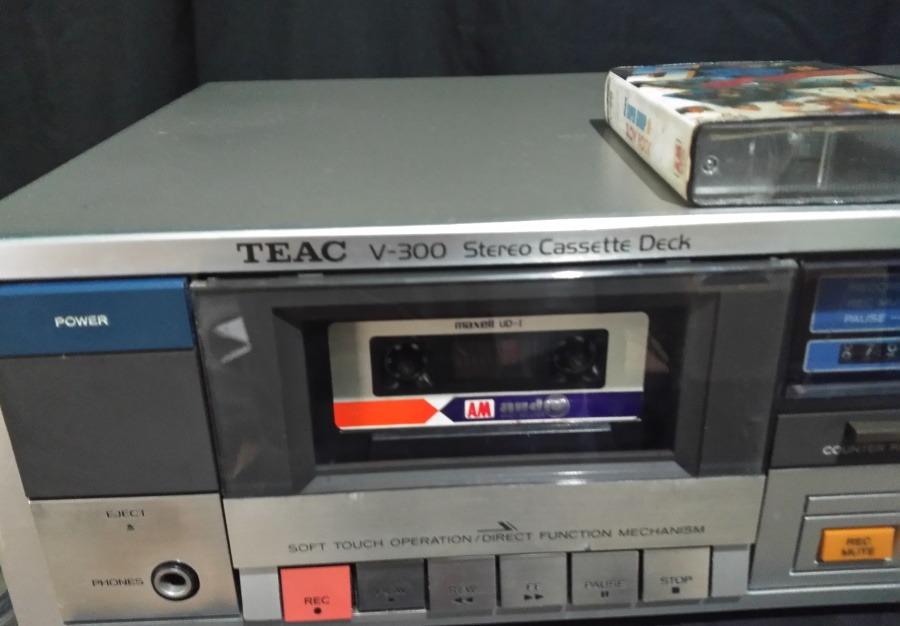 TEAC V-300 Stereo Cassette Deck, Audio, Portable Music Players on Carousell