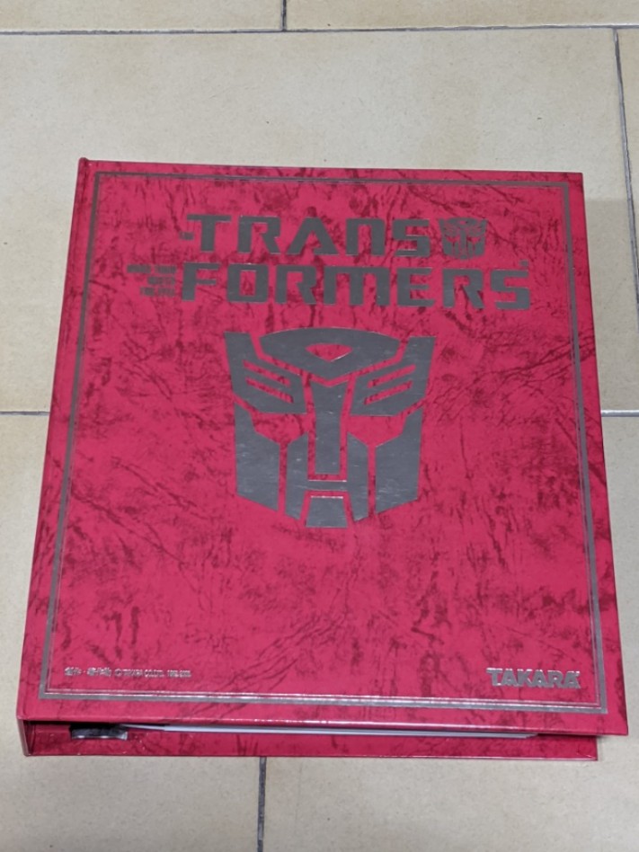 The Transformers Collection ring binder folder with ALL pull-out sheets ...