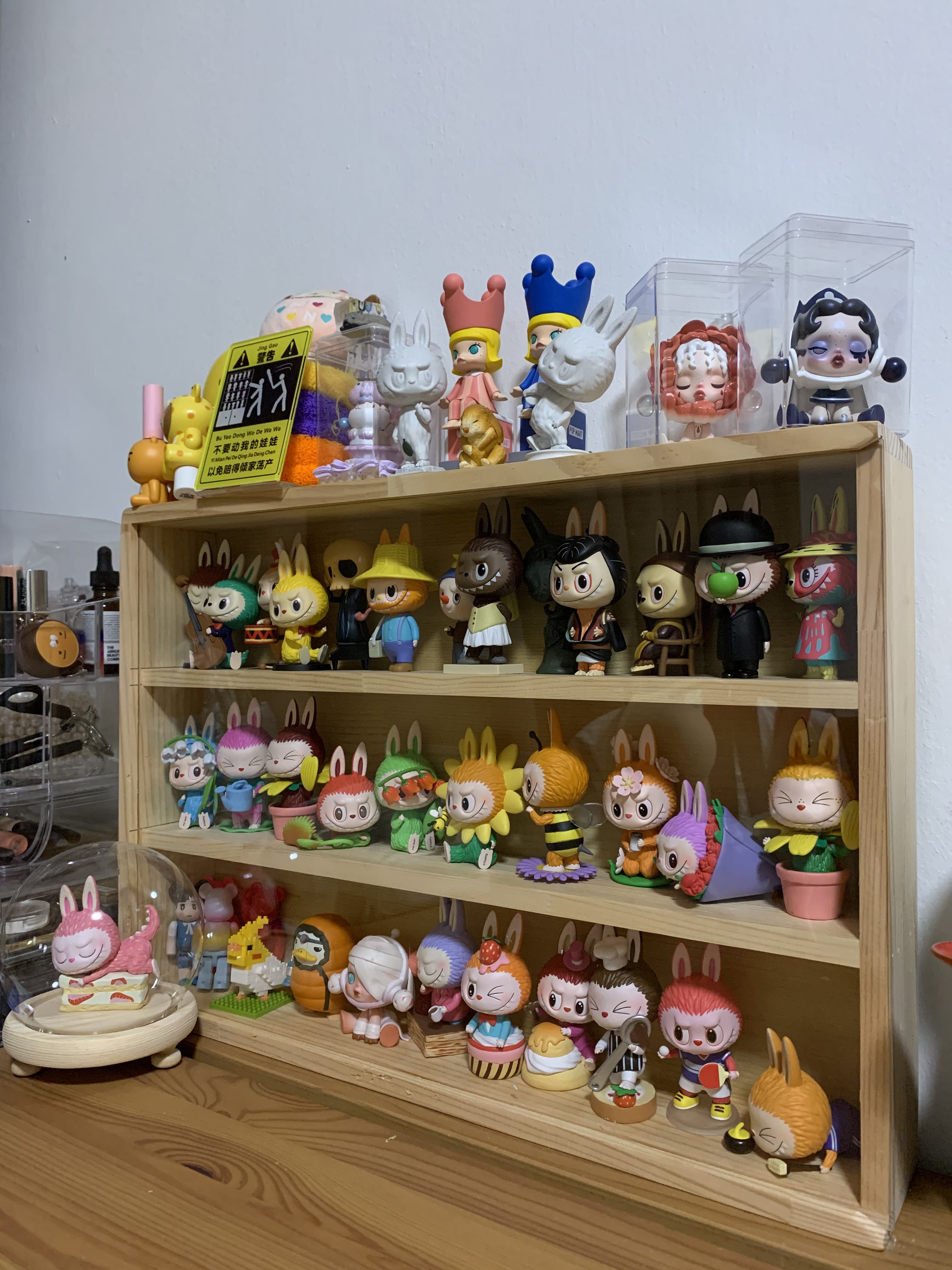 Wooden display shelf, Hobbies & Toys, Toys & Games on Carousell