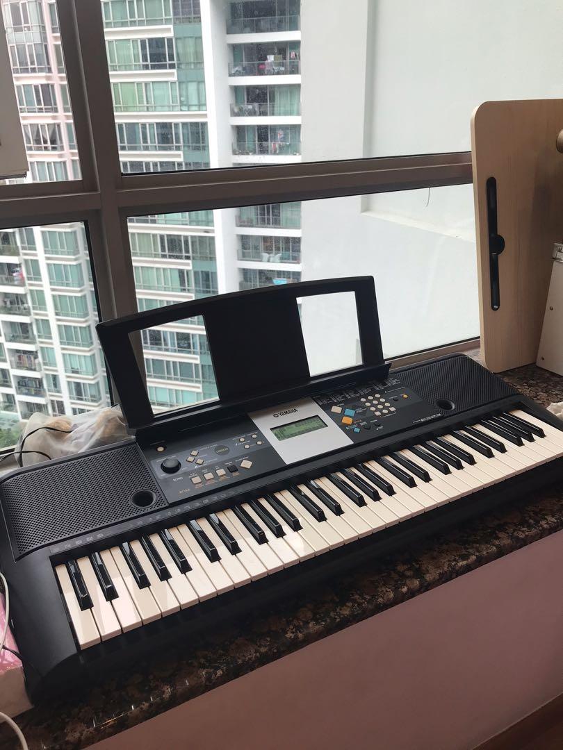 Yamaha PSR E223 61 keys electronic piano, Hobbies & Toys, Music & Media ...