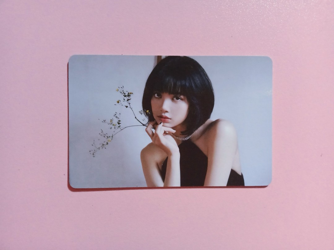 BLACKPINK LISA PHOTOCARD, Hobbies & Toys, Memorabilia & Collectibles, K ...