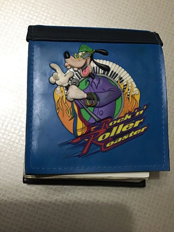 Disney’s Goofy note pad paper, Looking For on Carousell