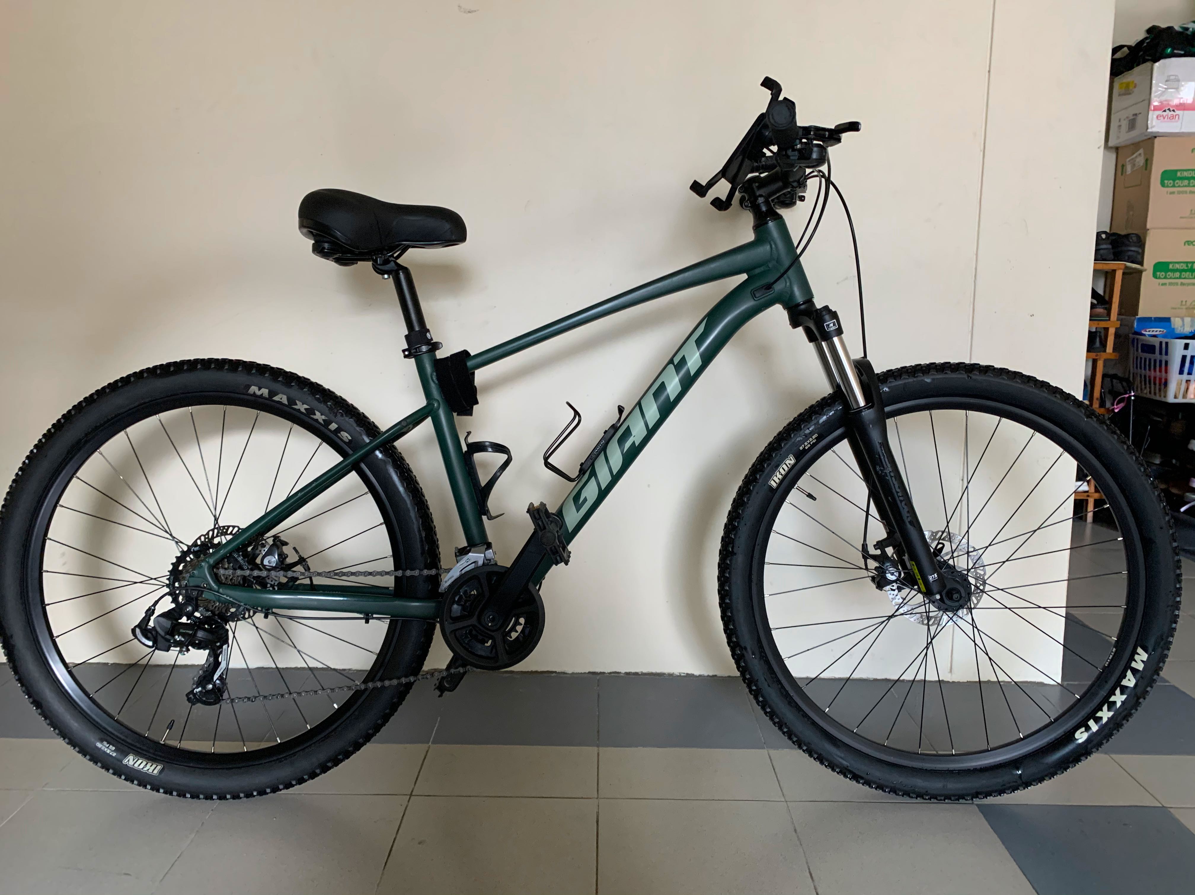 Giant talon 4, Sports Equipment, Bicycles & Parts, Bicycles on Carousell
