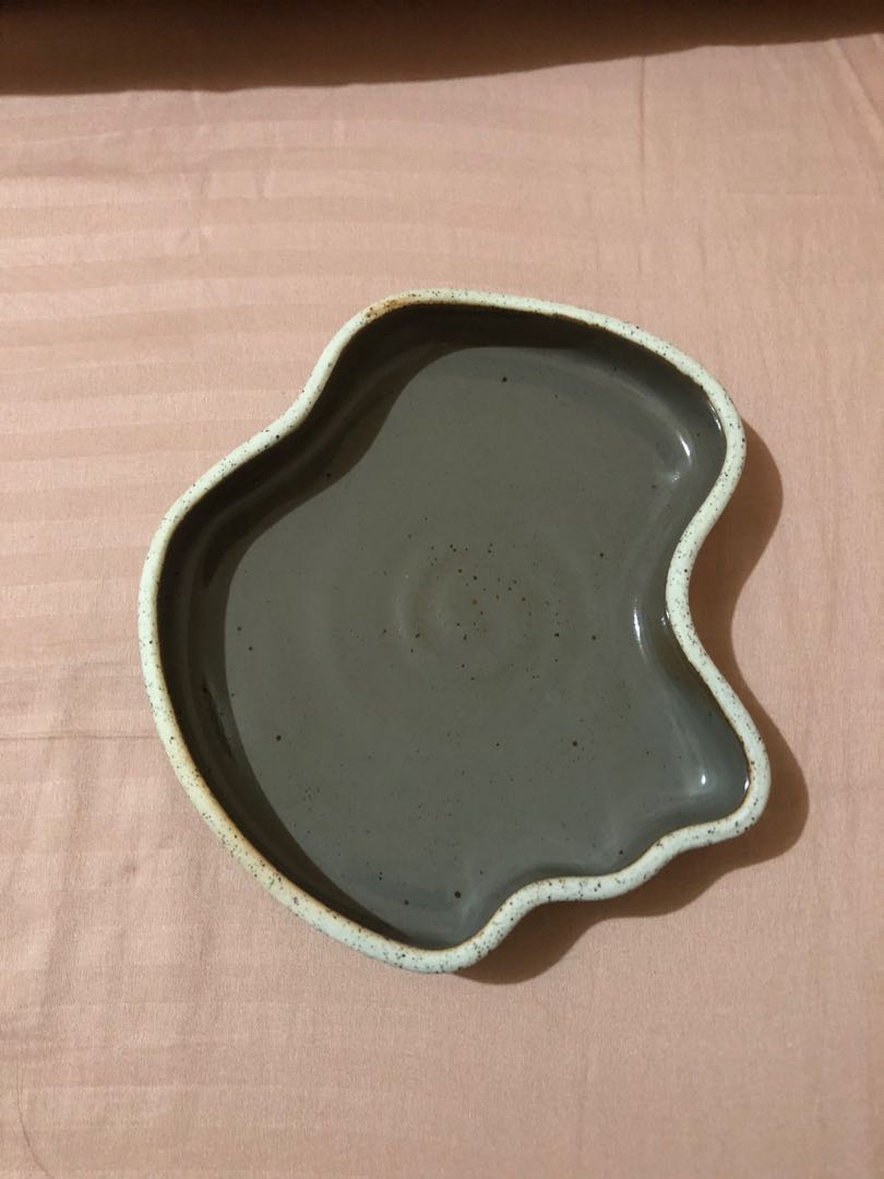 Manibalang Puddle Plate, Furniture & Home Living, Home Improvement ...