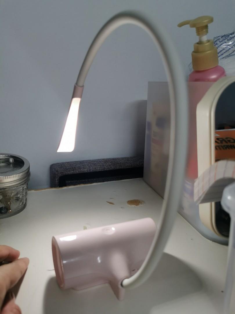 Miniso Led reading lamp pink, Furniture & Home Living, Lighting & Fans ...