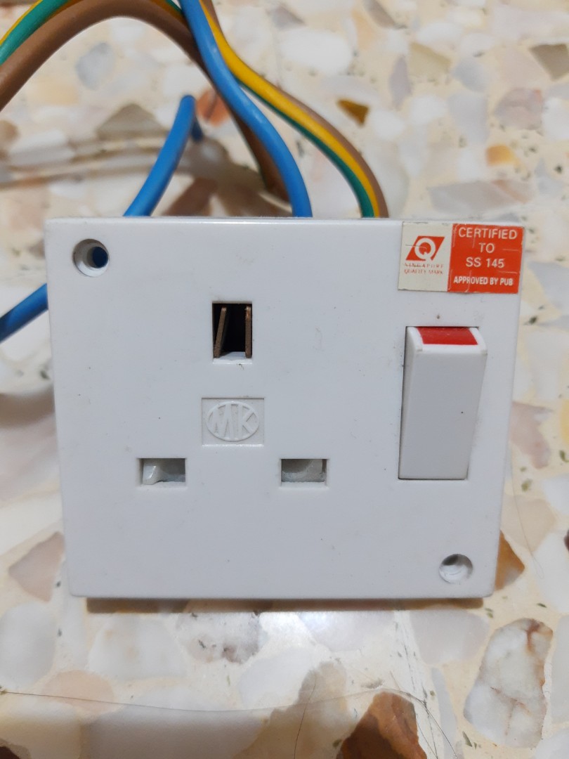 MK Mini Logic single gang 3 pin socket, TV & Home Appliances ...