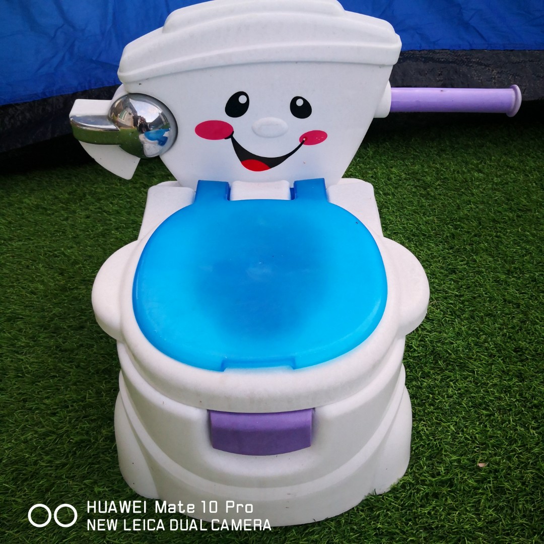 Potty Toilet trainer, Babies & Kids, Infant Playtime on Carousell