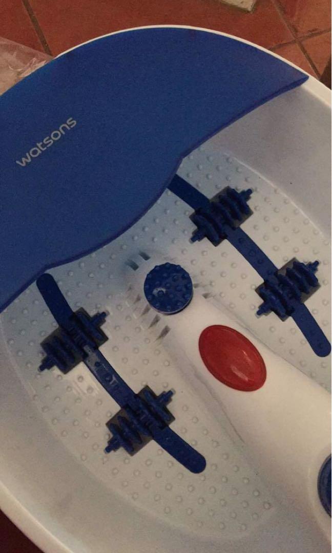 Watsons bubble foot spa, Beauty & Personal Care, Foot Care on Carousell