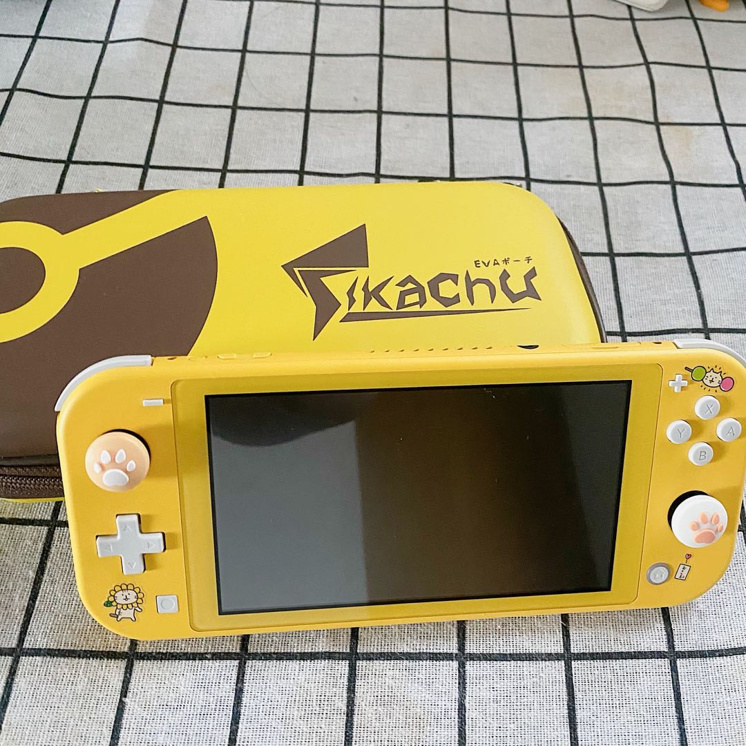 Yellow Switch Lite- gaming console, Video Gaming, Video Game Consoles ...