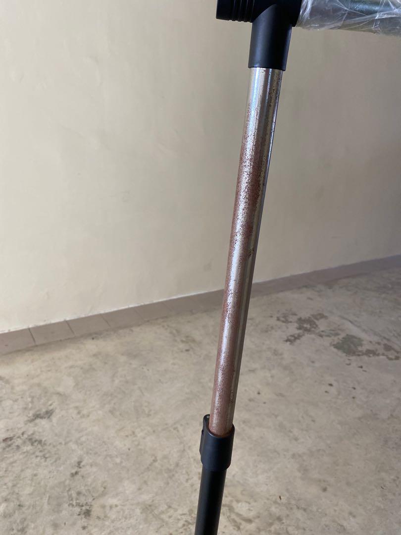 Hanging pole with rollers, Everything Else on Carousell