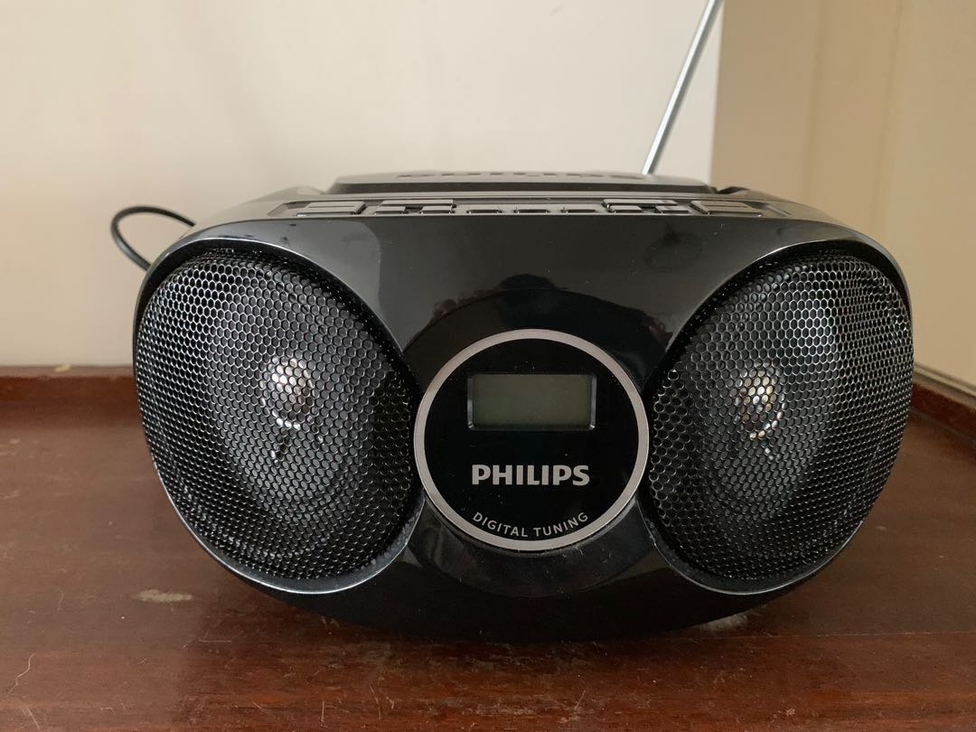 Philips portable CD player and radio, Audio, Portable Music Players on ...