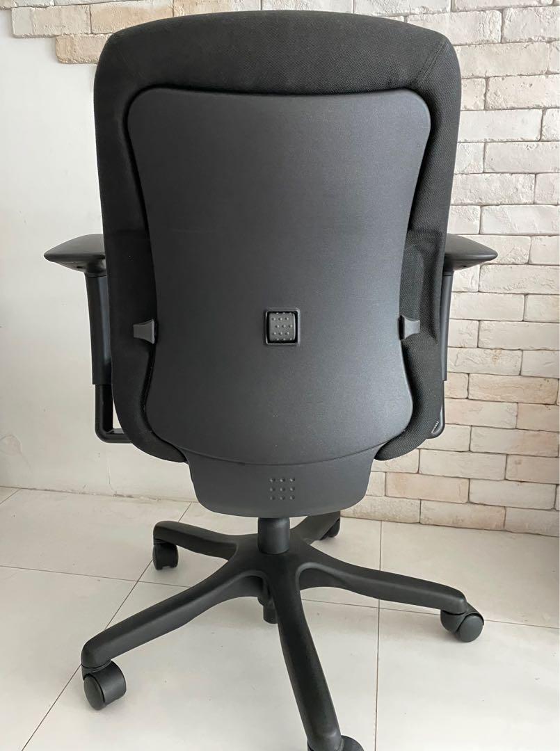 Teknion Amicus ergonomic office chair, Furniture & Home Living ...