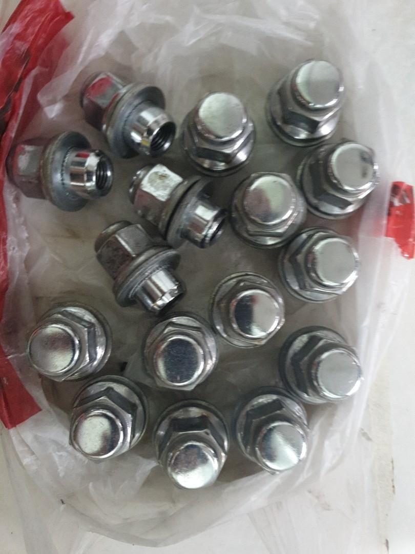 Toyota vios nut for original sport rim, Auto Accessories on Carousell