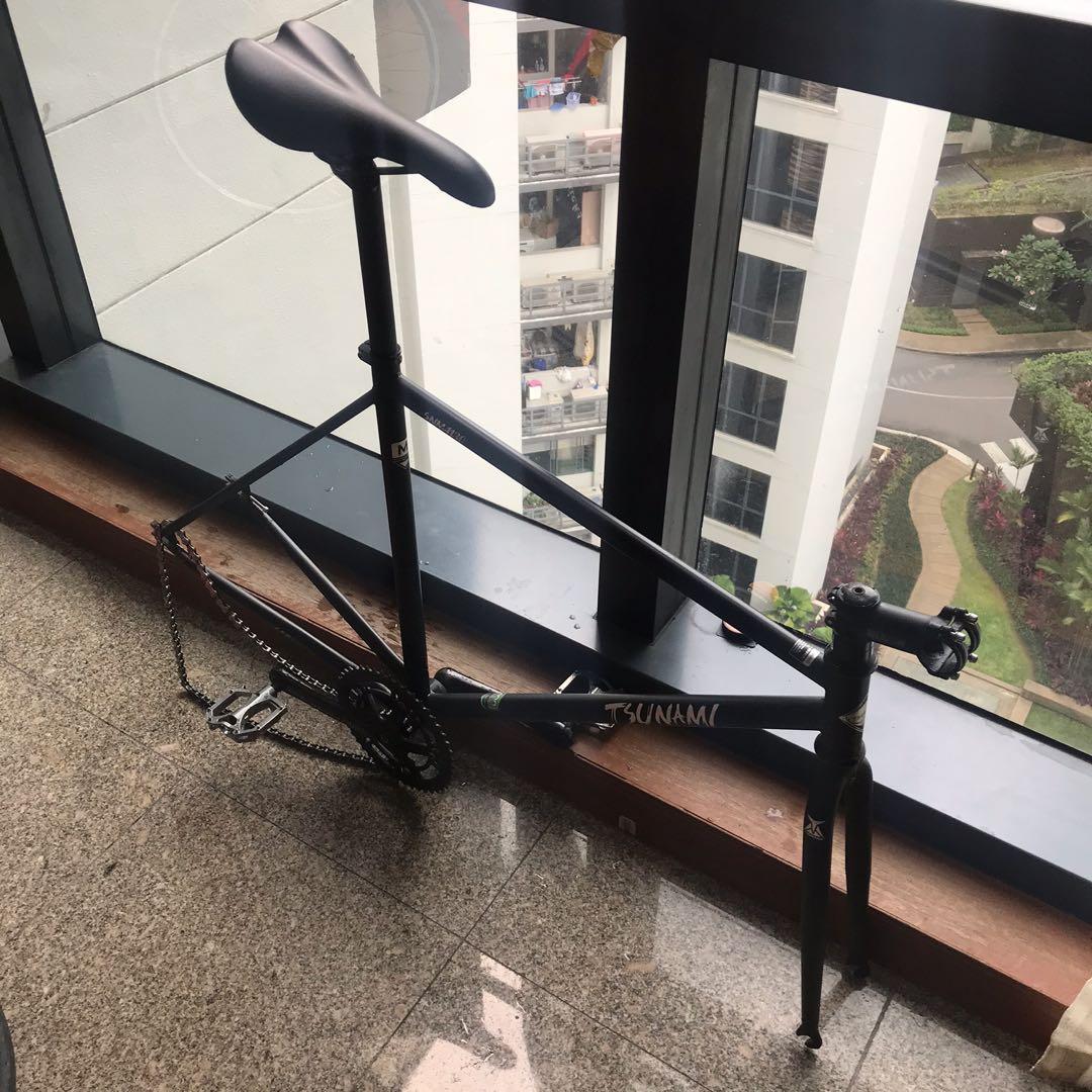 Tsunami Snm 4130 frame set, Sports Equipment, Bicycles & Parts ...