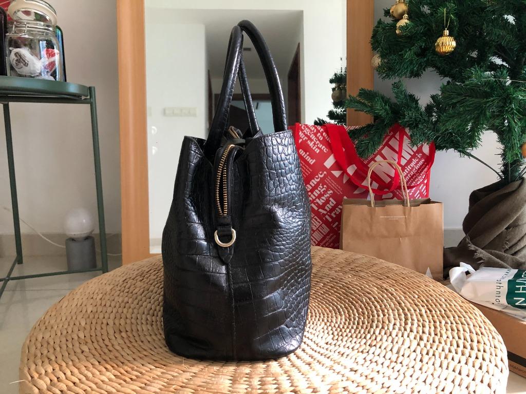 Uterque (Zara) mock crocodile genuine black leather handbag, Women's ...
