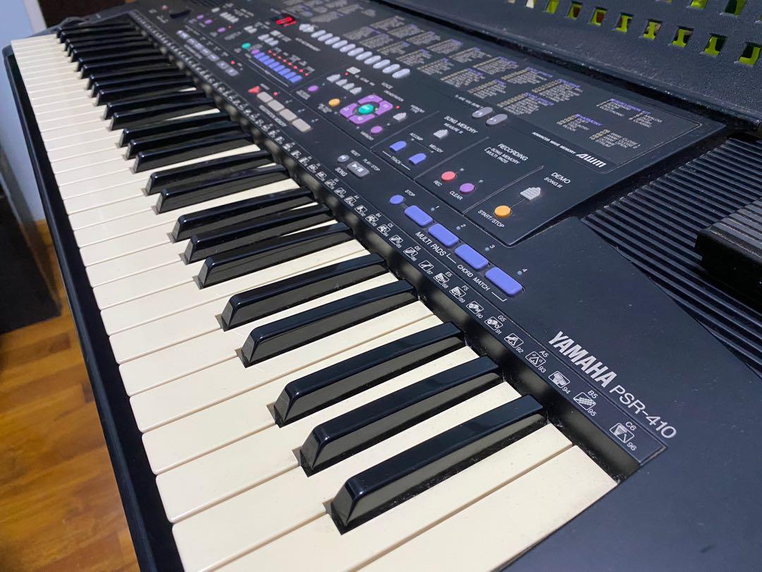 Yamaha Keyboard PSR - 410, Music & Media, Music Instruments on Carousell