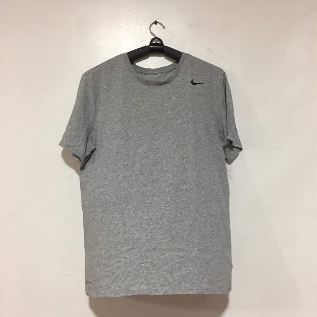 Nike Basic Swoosh Logo Shirt, Men's Fashion, Tops & Sets, Tshirts ...