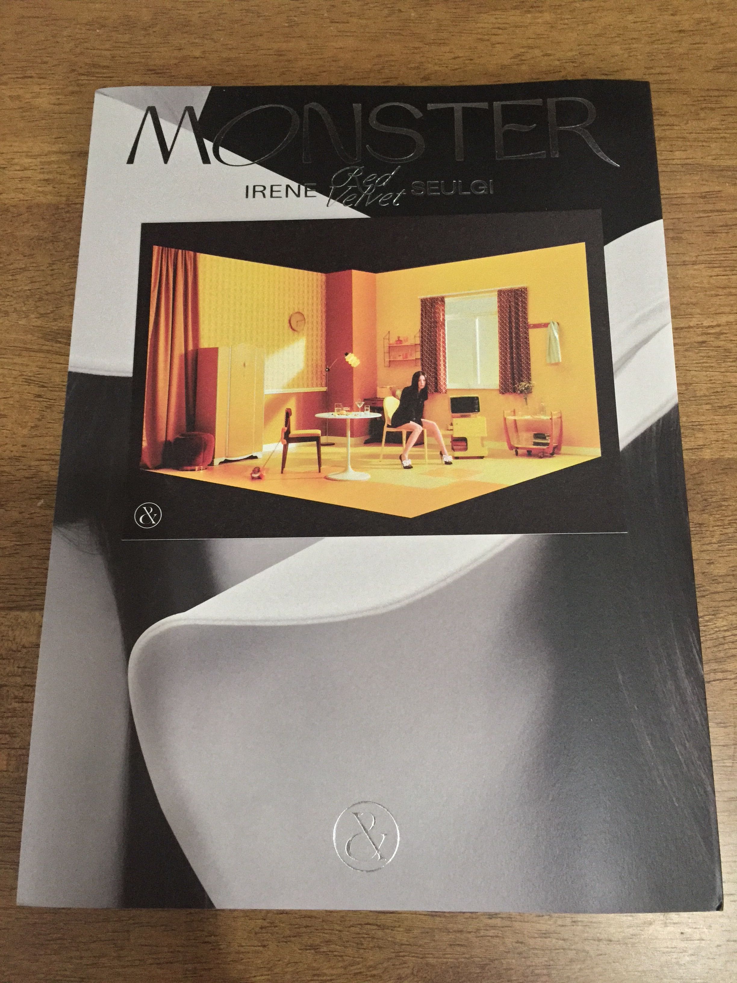 [WTS] RED VELVET SEULRENE MONSTER BASE NOTE VER., Hobbies & Toys ...