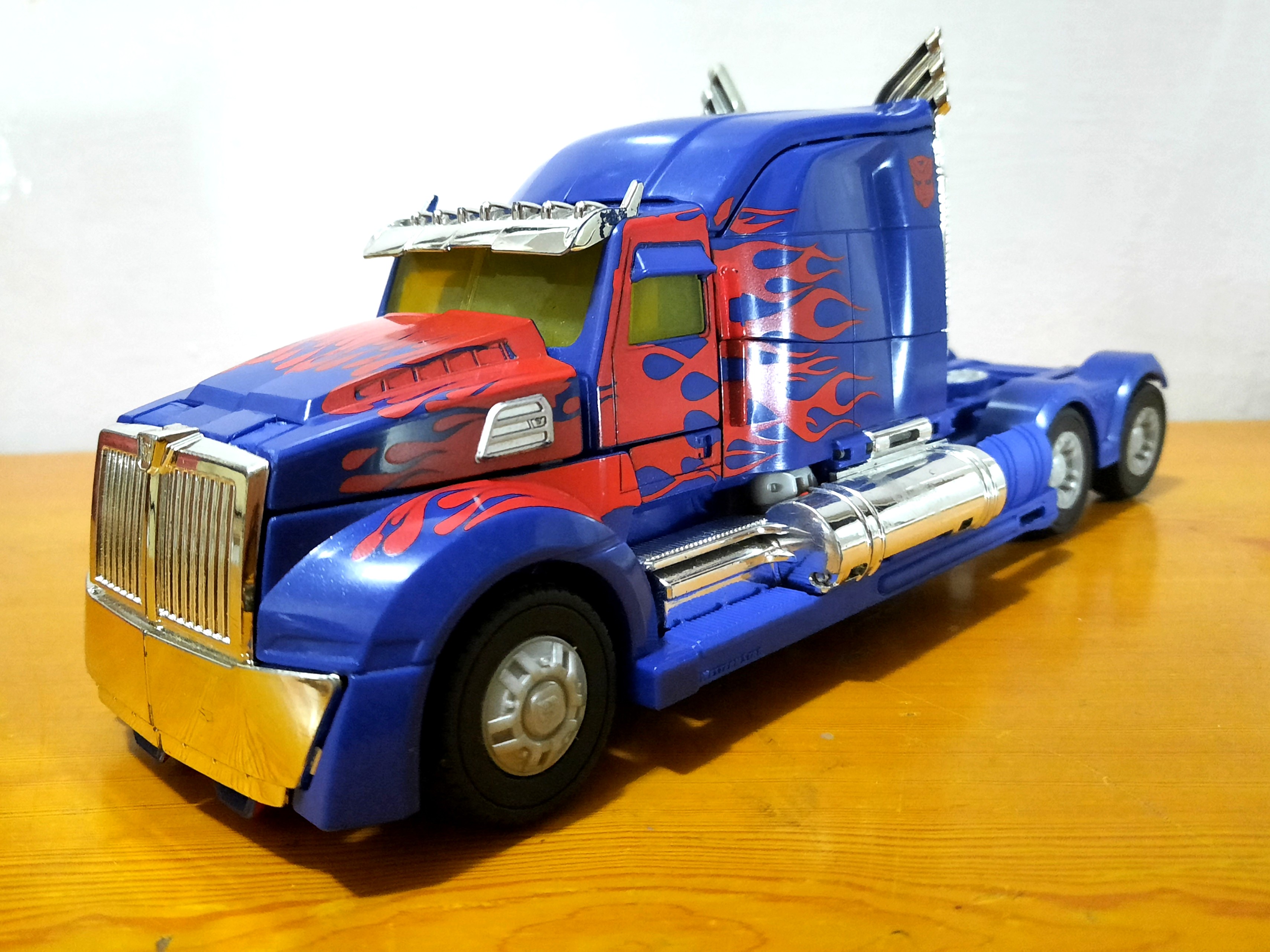 Big Optimus Prime truck Transformers, Hobbies & Toys, Toys & Games on ...