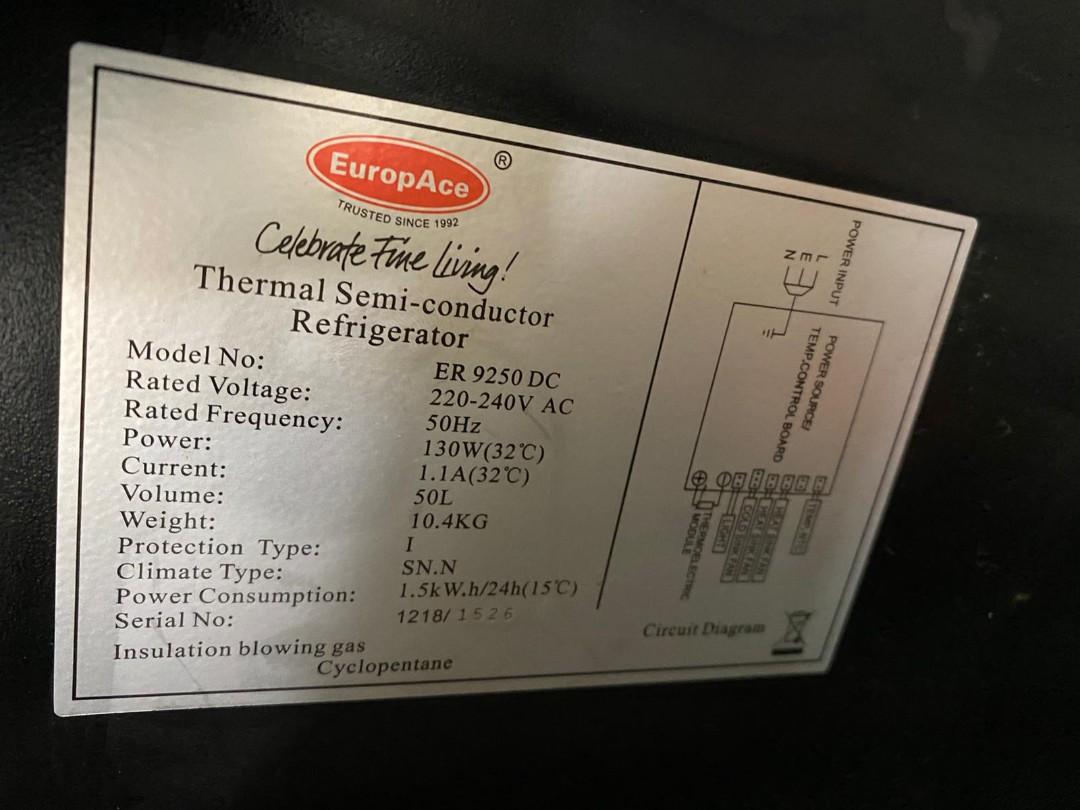 EuropAce ER 9250 Bar Fridge/Mini Fridge, TV & Home Appliances, Kitchen ...