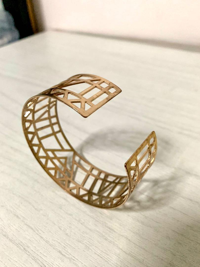 Rustic Gold Aztec Armlet, Women's Fashion, Jewelry & Organisers ...