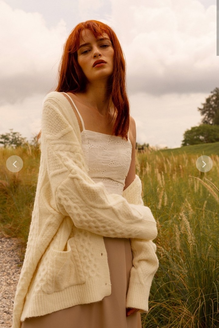The Willow Label Gabby Knit Cardigan, Women's Fashion, Tops, Sleeveless ...