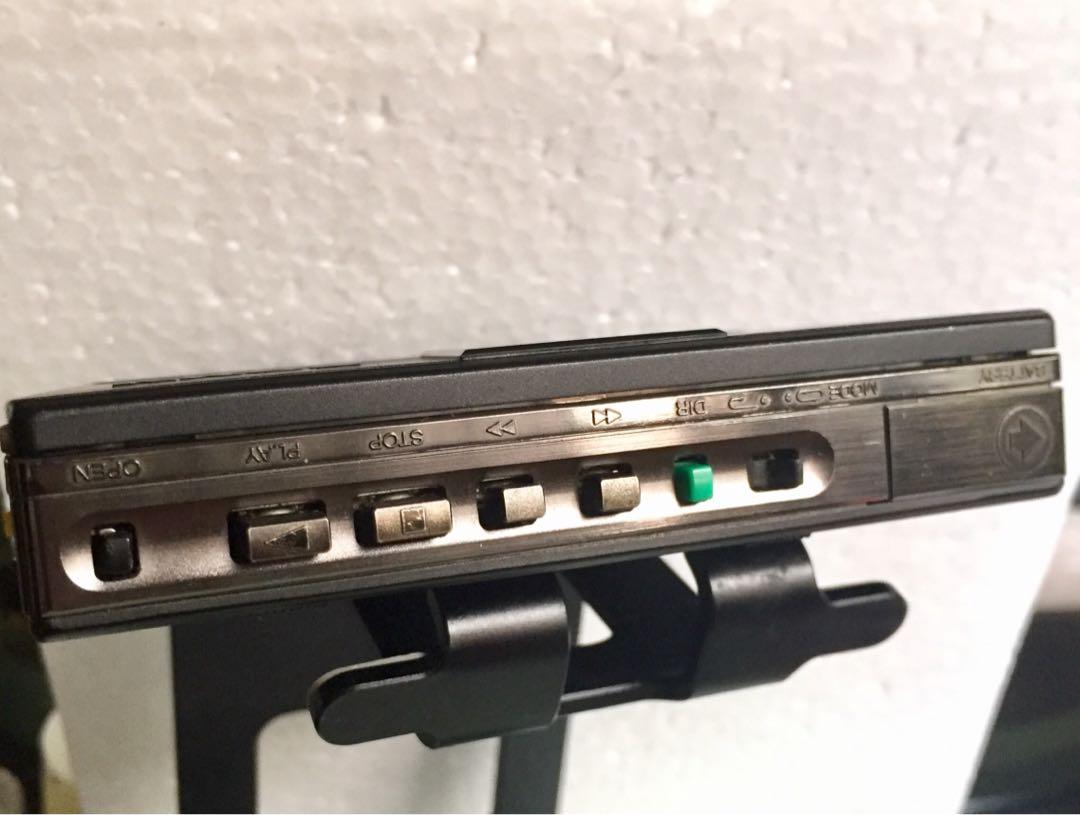 Vintage Rare Sony WM 550C Walkman Cassette Player Dolby B-C NR Metal ...