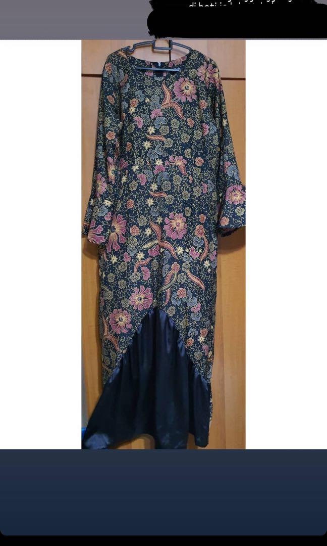 Batik mermaid dress, Women's Fashion, Dresses & Sets, Traditional ...