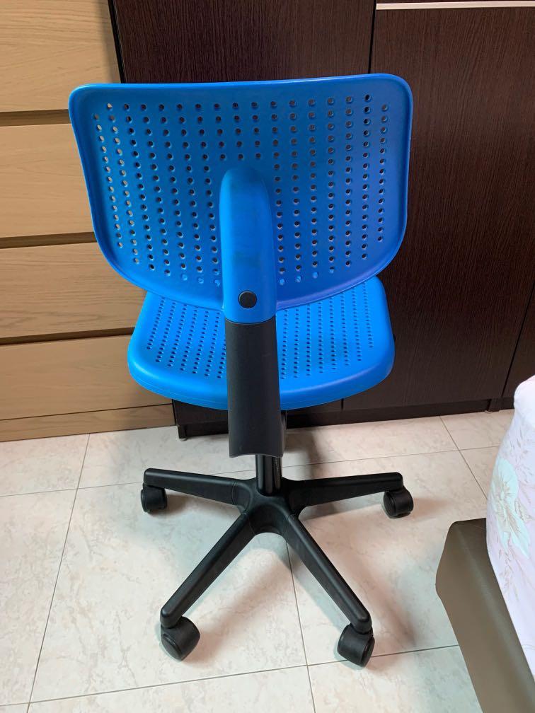 Ikea Alrik swivel chair with free small ikea chair, Furniture & Home ...