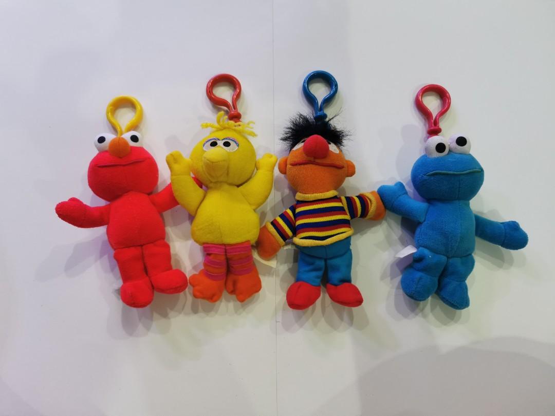 Sesame Street key chain (Elmo, Big Bird, Ernie, Cookie monster ...