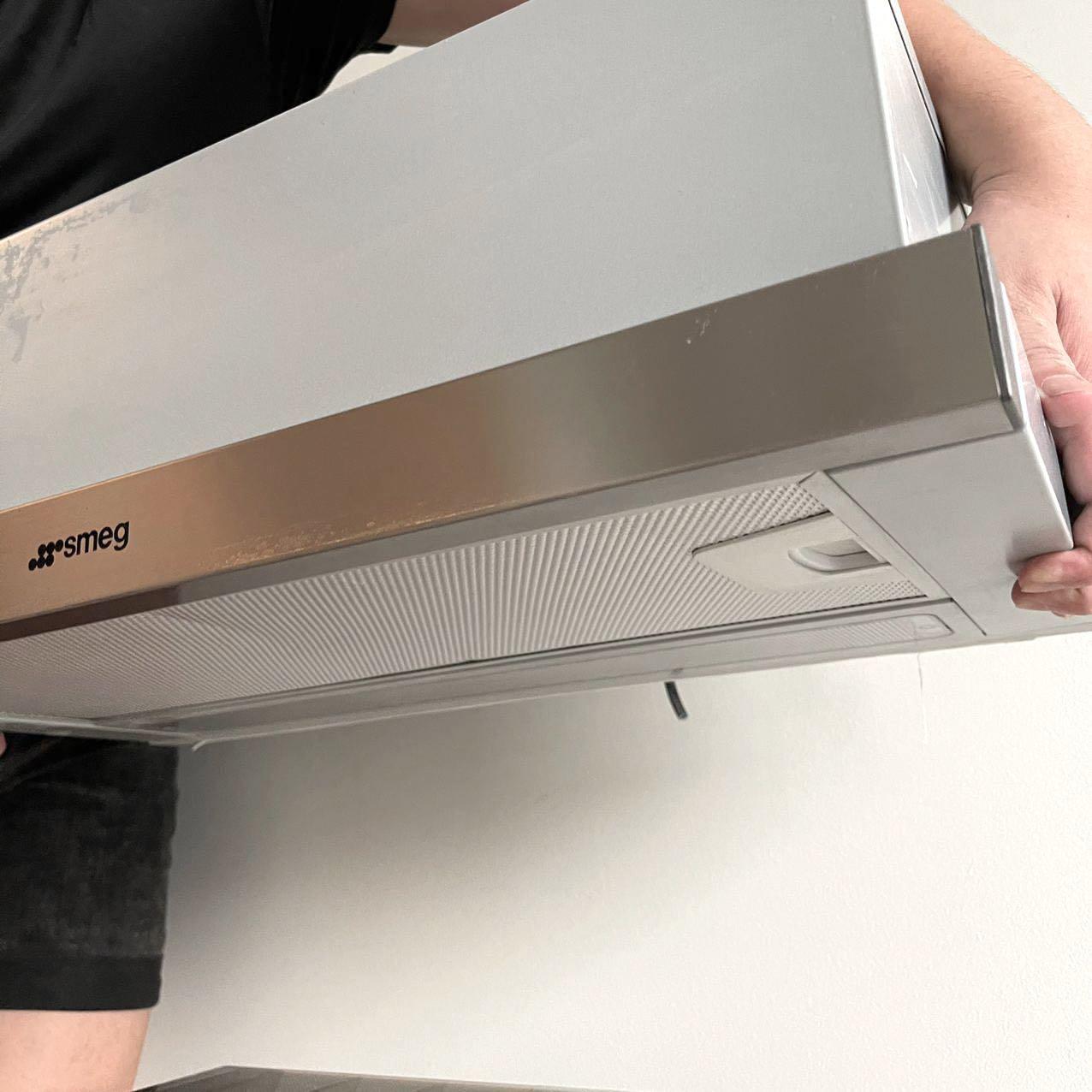 Smeg 60cm Integrated Telescopic Cooker Hood KSET61, TV & Home ...