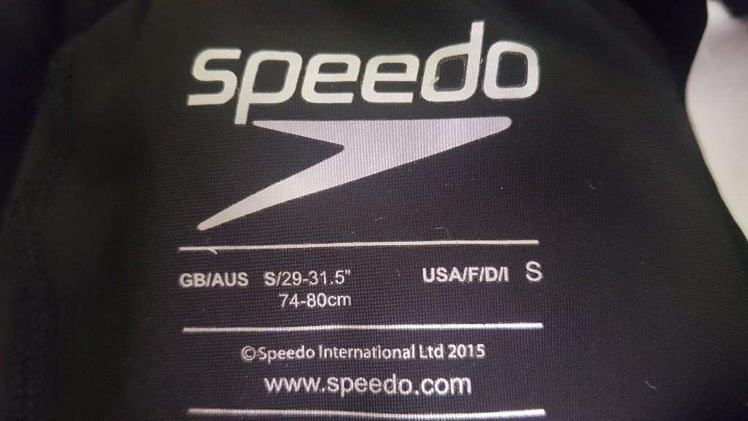 Speedo Men Triathlon Shorts, Men's Fashion, Activewear on Carousell