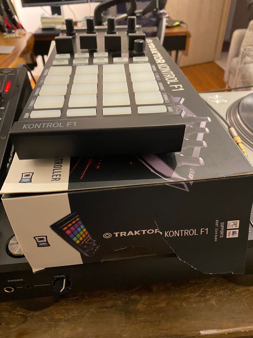 Traktor Kontrol F1 - Dj Remix controller, Audio, Other Audio Equipment ...