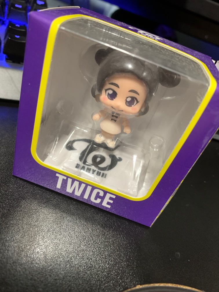 Twice Dahyun BDZ Miniature Figure, Hobbies & Toys, Memorabilia ...