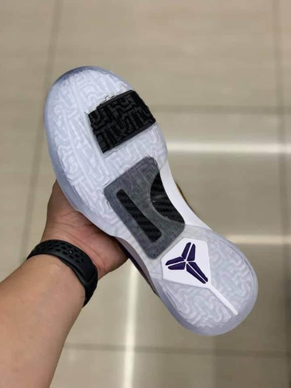 Kobe V Proto 'Big Stage', Men's Fashion, Activewear on Carousell