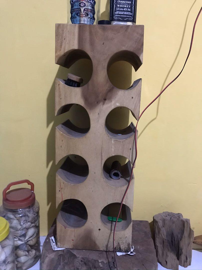 Rak Pajangan Botol Minuman, Perabotan Rumah di Carousell