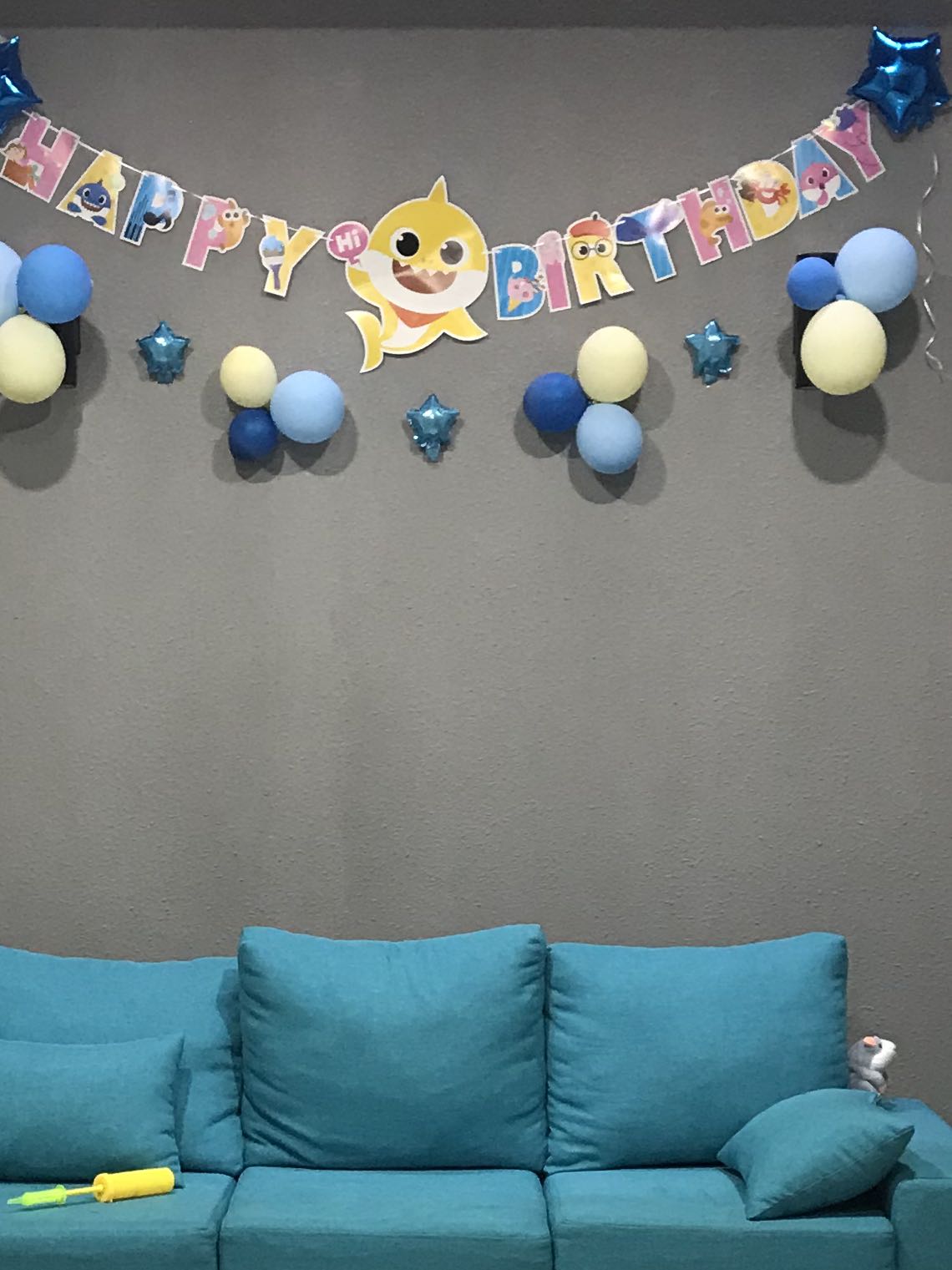 Banner Happy Birthday Baby Shark, Bayi & Anak, Mainan & Baby Walker di ...